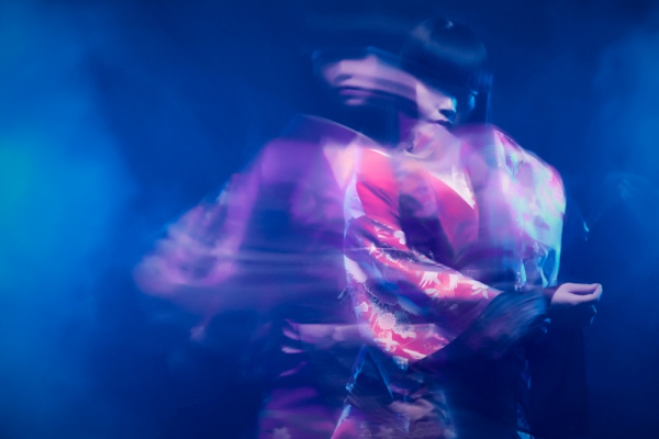 宣材写真・ポートレート撮影 - MAGICPORT PHOTOGRAPHY | プロのカメラマンが写真撮影のご依頼を承ります。東京都内スタジオ完備。